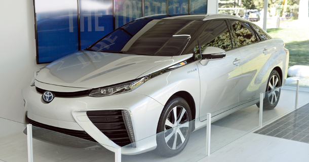 Toyota Shows Production Hydrogen FCV | Green Car Journal
