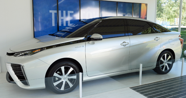 Toyota Shows Production Hydrogen FCV | Green Car Journal