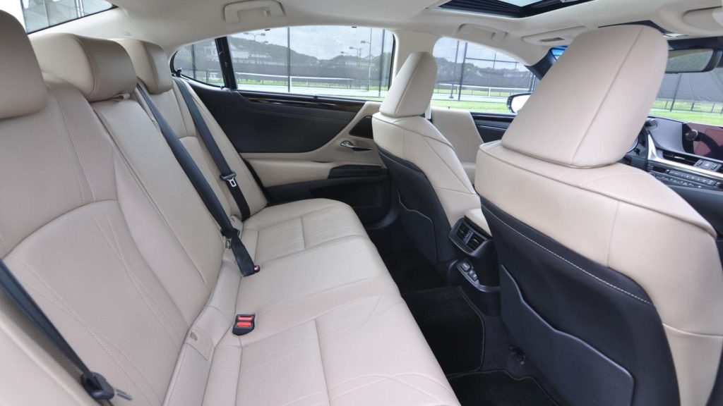 Driven: Lexus ES 300h | Green Car Journal