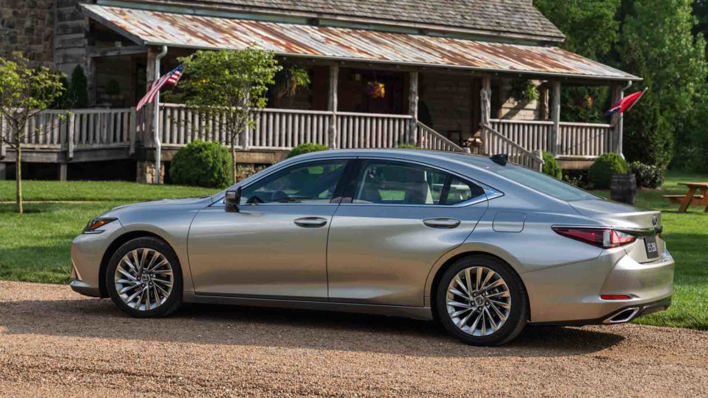 Driven: Lexus ES 300h | Green Car Journal