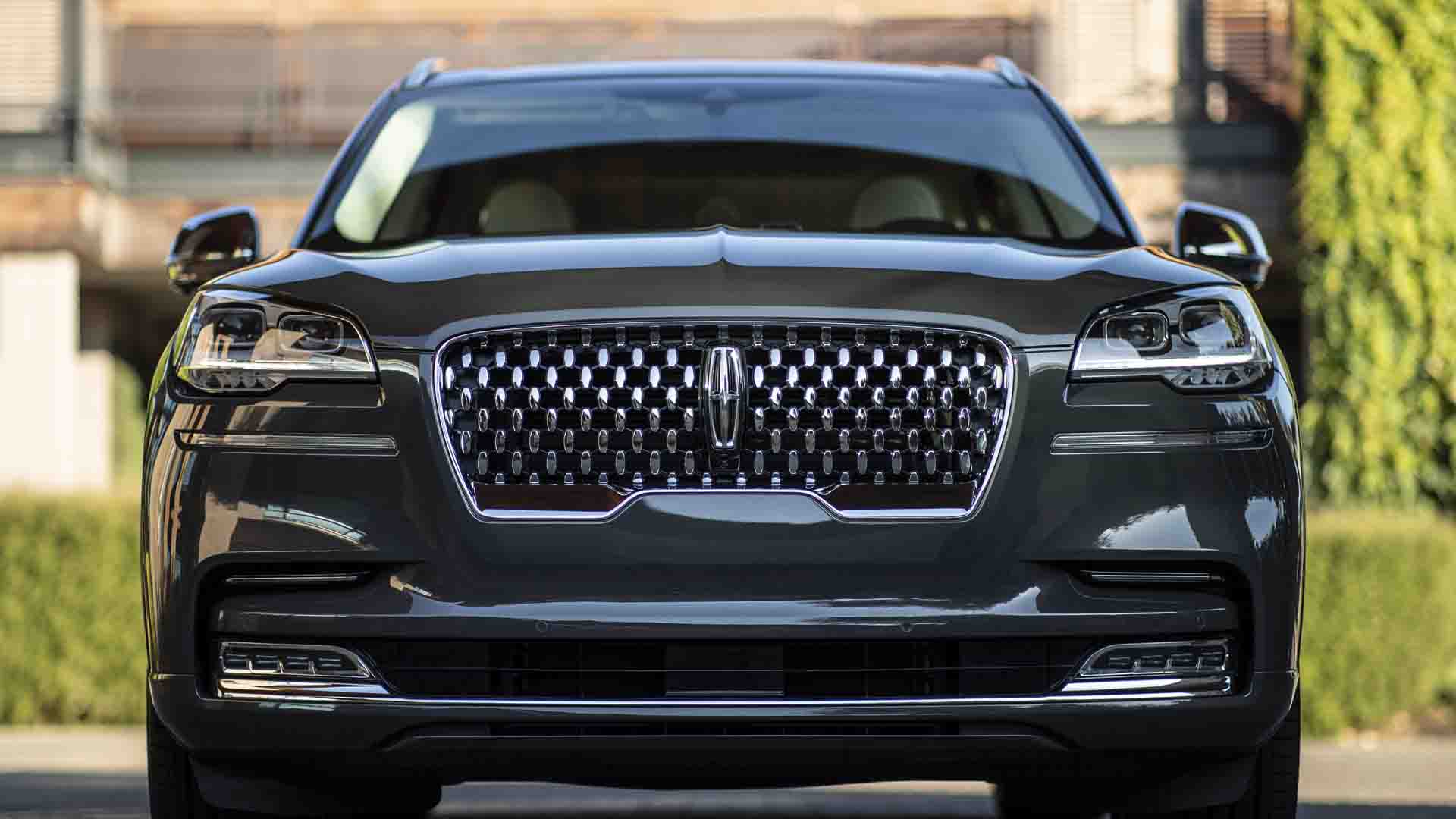 Lincoln Aviator Grand Touring | Green Car Journal