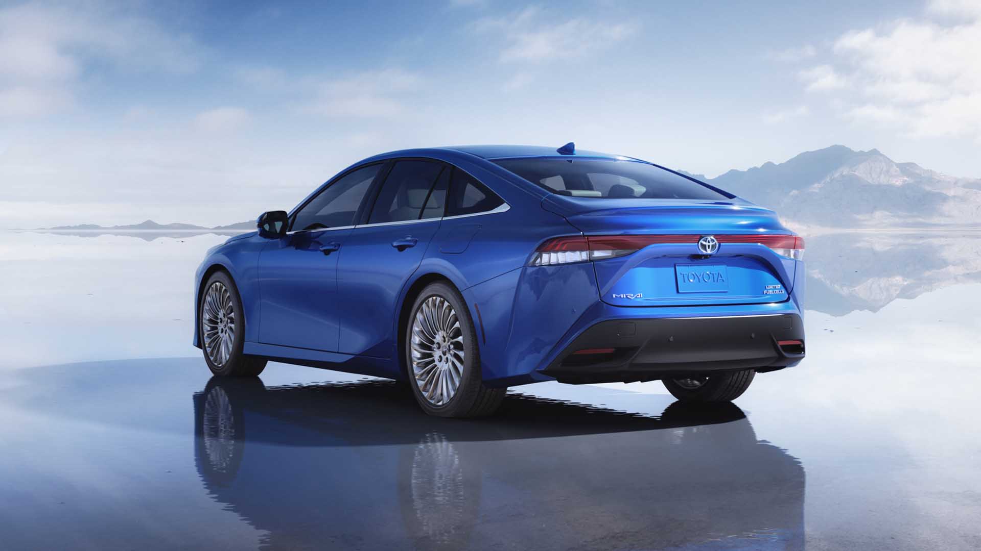 Next-Gen Toyota Mirai FCEV | Green Car Journal