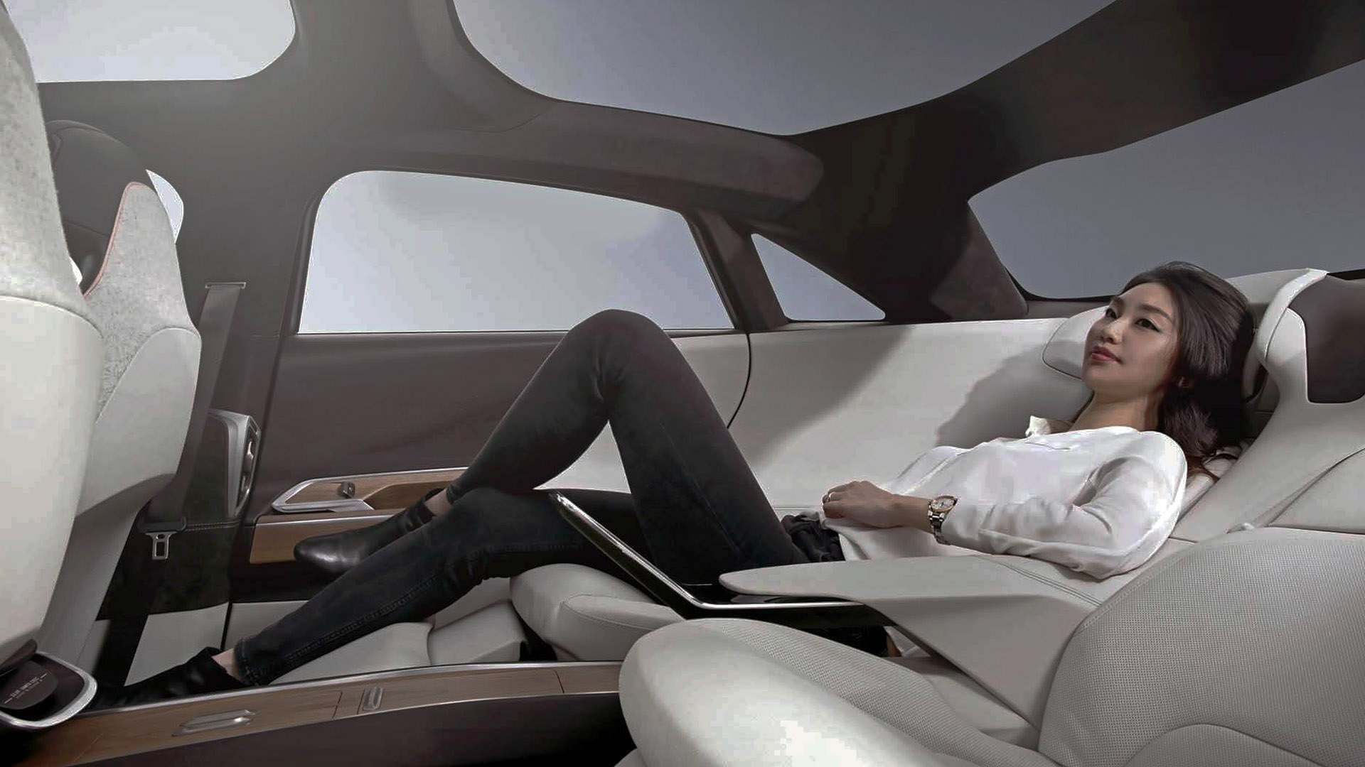 Lucid Air Elevates Luxury | Green Car Journal